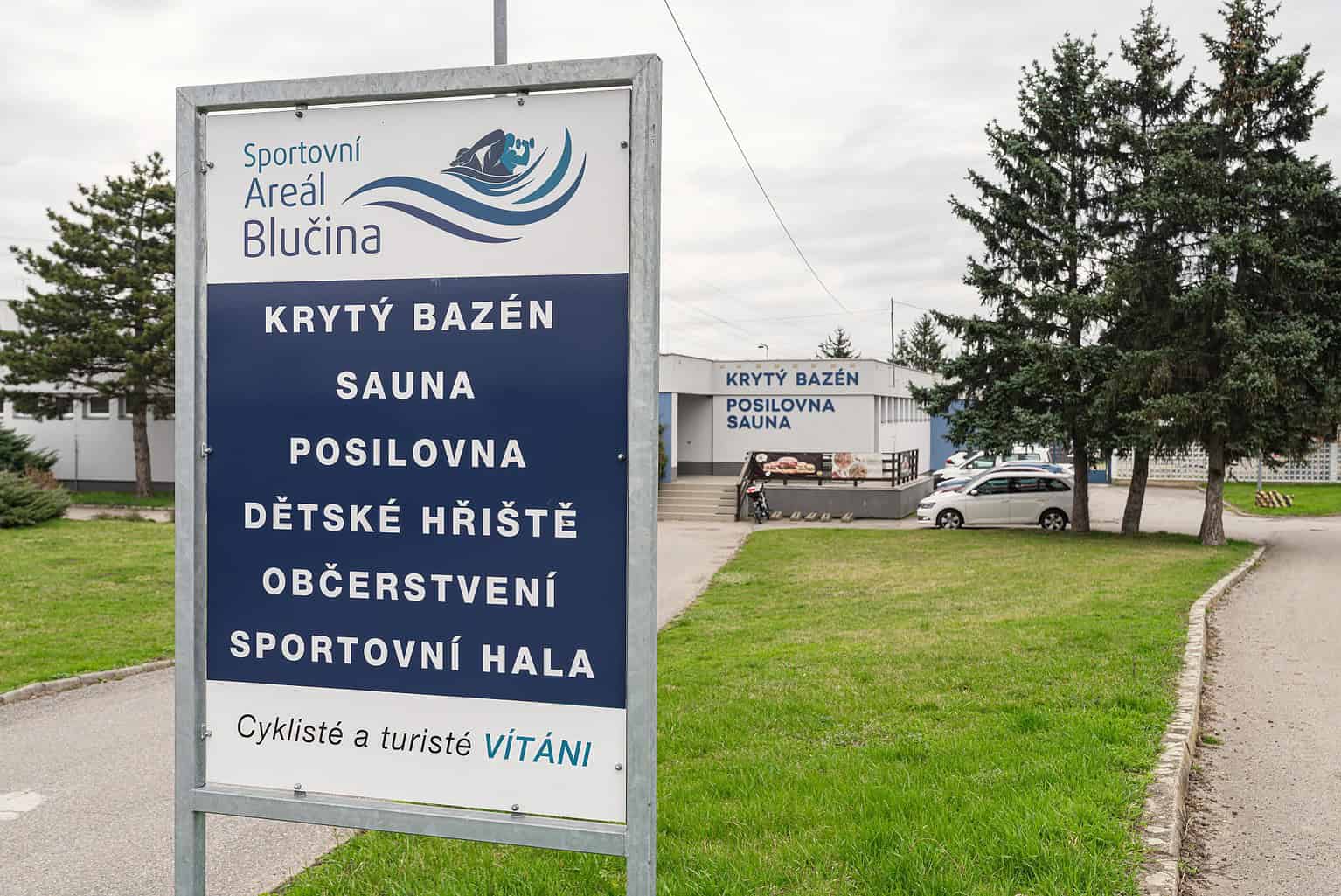 Sportovní areál Blučina - Bazén · Hala · Posilovna · Sauna